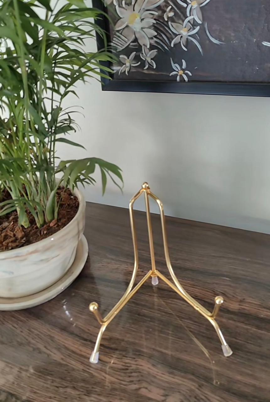 Gold Metal Stand 4 Inch – Luxury Deco